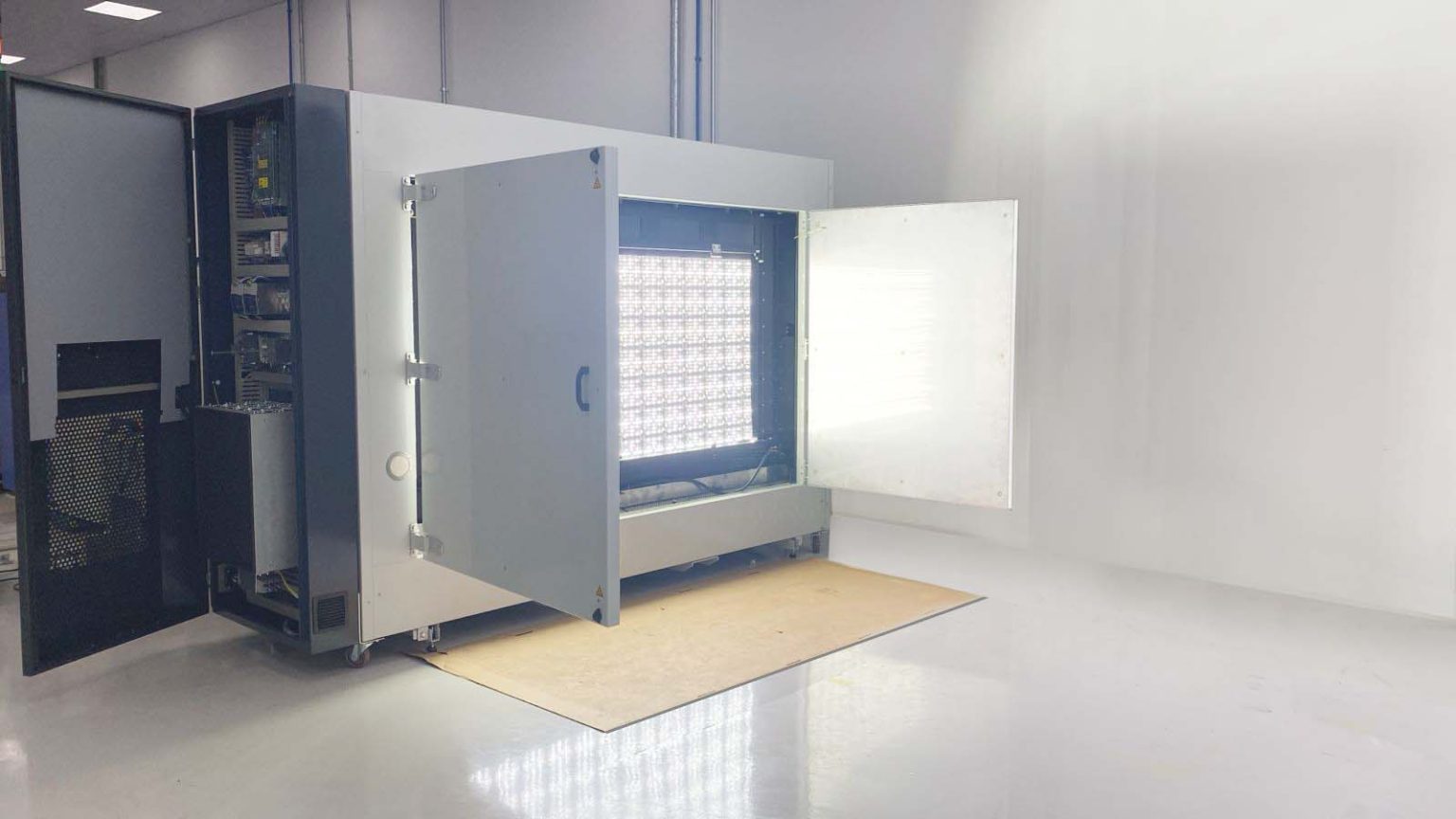 BYD expands R&D laboratory with new technology - BYD - Energy